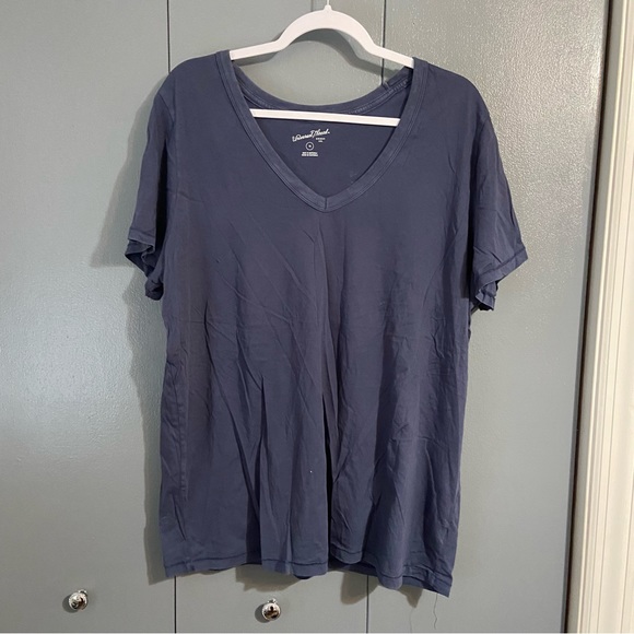Universal Thread | Tops | Universal Thread X Tee | Poshmark